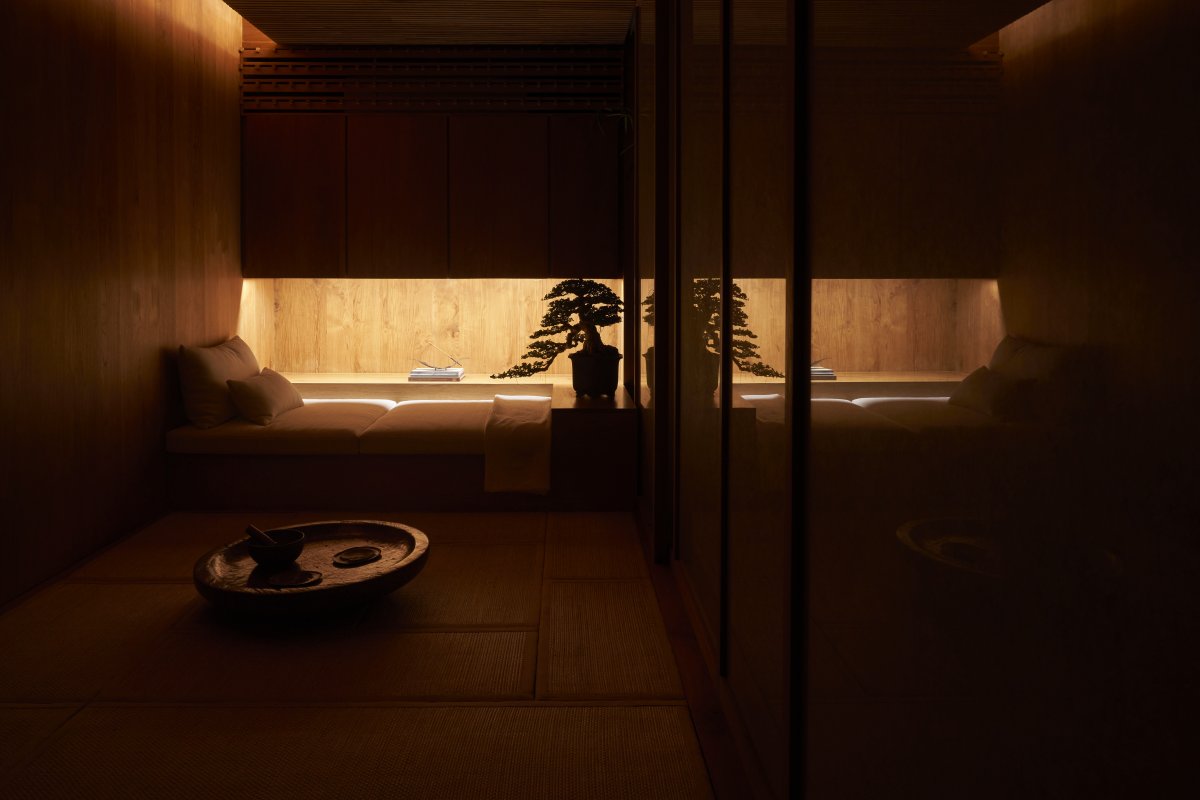 YINJISPACE - Blancostudio x HER